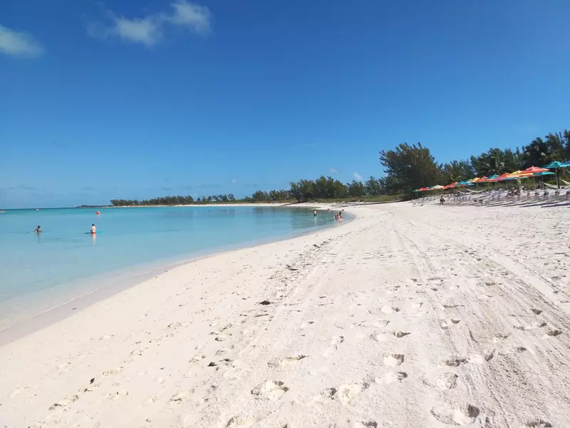 Serenity Bay Trosečník Cay Disneyho soukromý ostrov