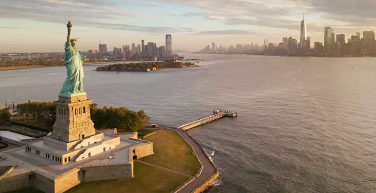 Seemahale sa Liberty Museum New York