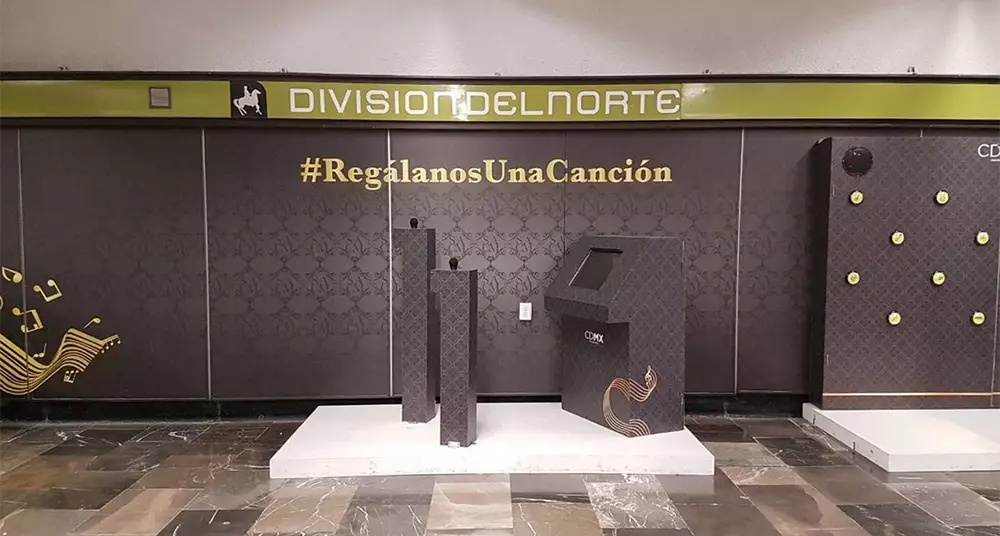 O metro da Cidade de México abre un karaoke 11924_2