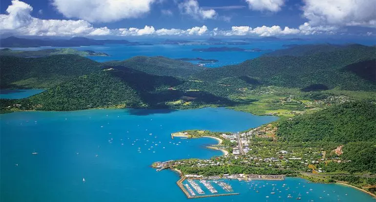 Whitsunday Islands ۾ Aboriginal ماڻهن جي پيرن ۾