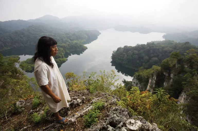 Lacandon භූමිය හරහා ගමන