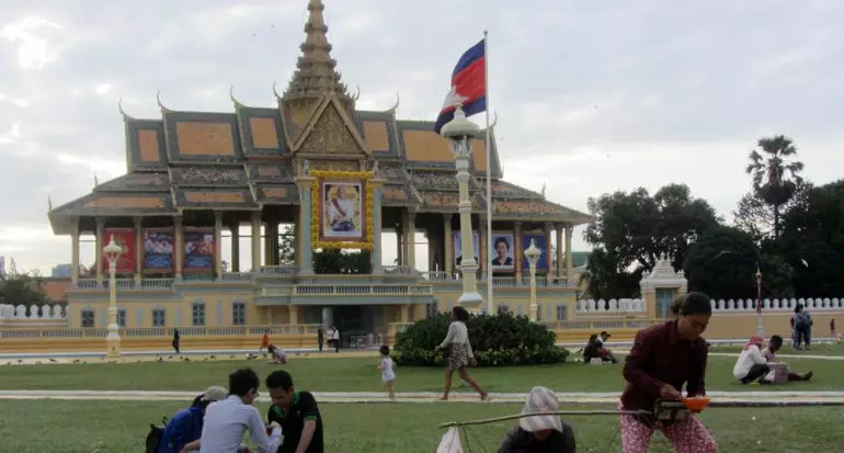 Blasanna an domhain ar bhruach an Mekong