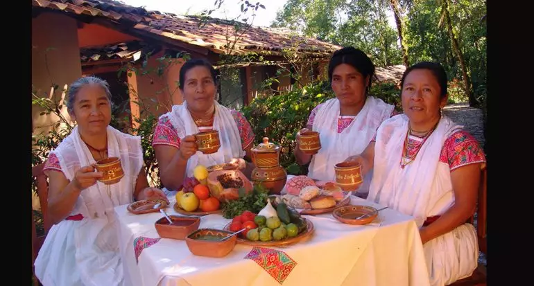 Hotel sing dikelola dening Nahuas pribumi