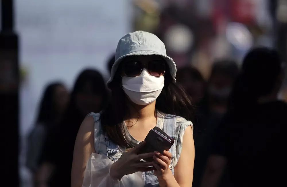 MERS: Lewe agter 'n masker 13333_19