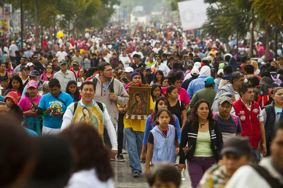 Baten récord de peregrinos á Basílica de Guadalupe 13876_2