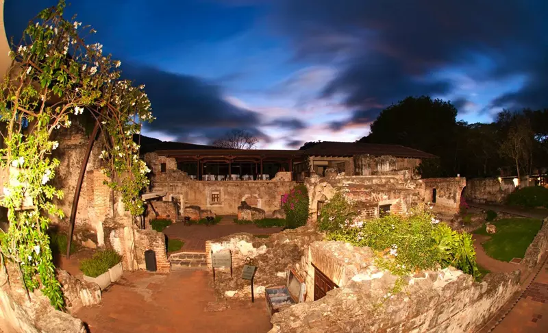 Rumah Santo Domingo Antigua Guatemala