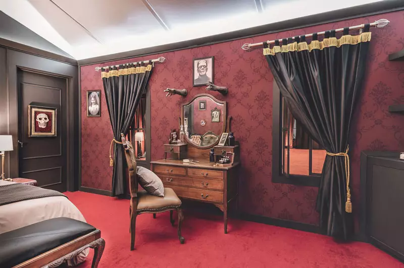 Guillermo del Toro monstersuite