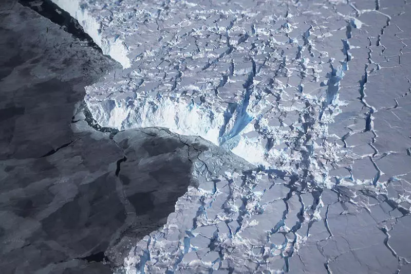 Missione IceBridge: prove visive del cambiamento climatico 1552_2