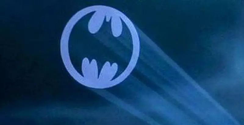 O "Bat Signal" iluminará o ceo en diferentes partes do mundo para celebrar os 80 anos de Batman