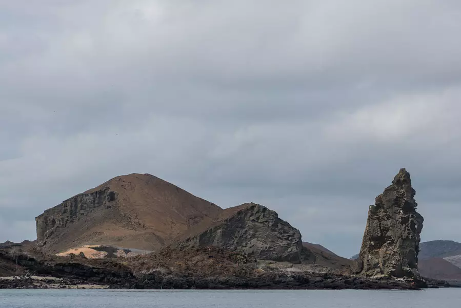 Andro fahefatra tany amin'ny Nosy Galapagos 1597_2