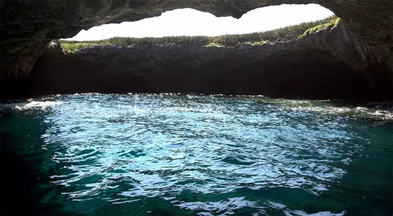 Darganfod Ynysoedd Marietas