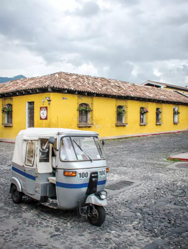 Antigua, stair agus traidisiúin i Guatamala 21364_6