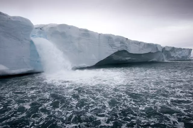 glaciers dhalaalay