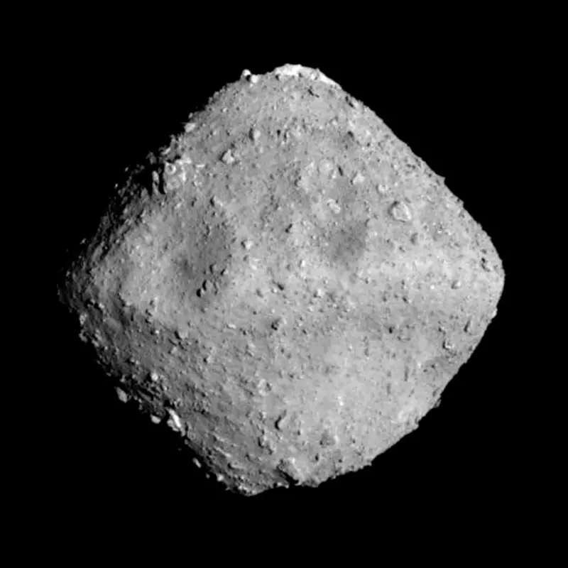 ເປັນຮູບດາວ Ryugu.