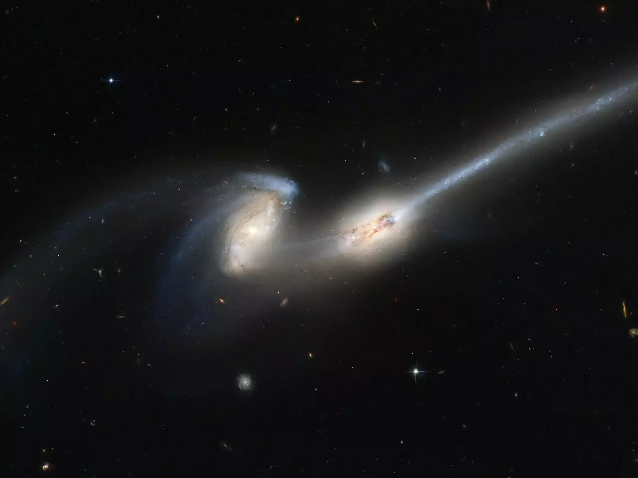 Andromeda's black hole will collide with the Milky Way's