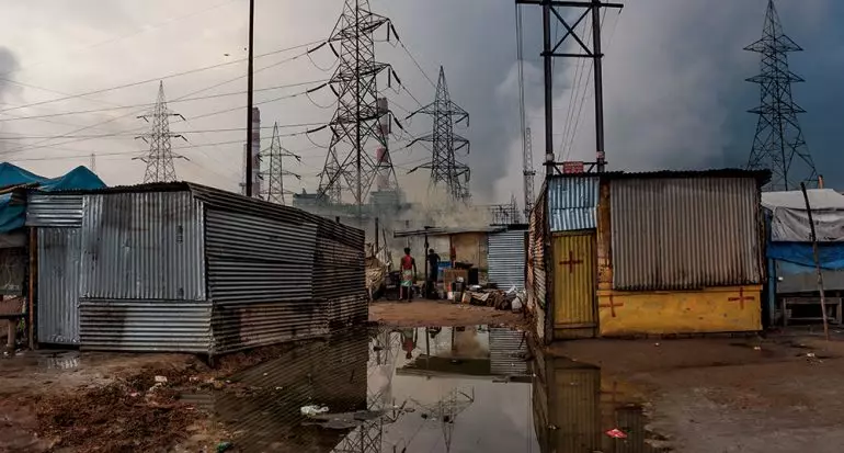 Kamoo mashala a hlohlelletsang bofetoheli India