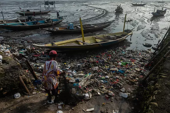 Pantai-pantai di sakumna dunya keusikan keusik kusabab ékstraksi kaleuleuwihan 3574_3