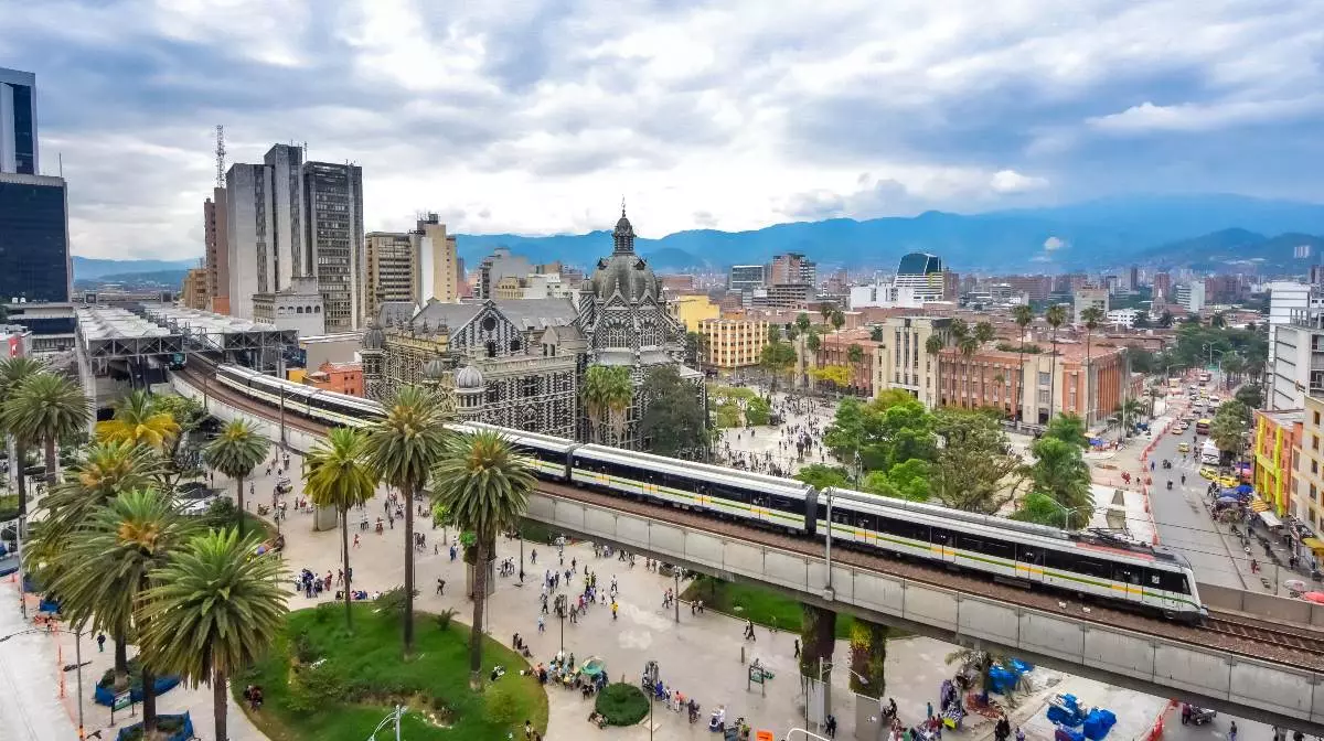 Medellin, kota Kolombia cinyusu langgeng