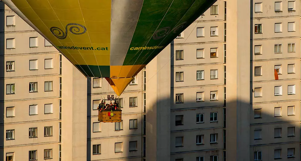 Pesta Belon Eropah menghiasi langit Catalonia 4073_7