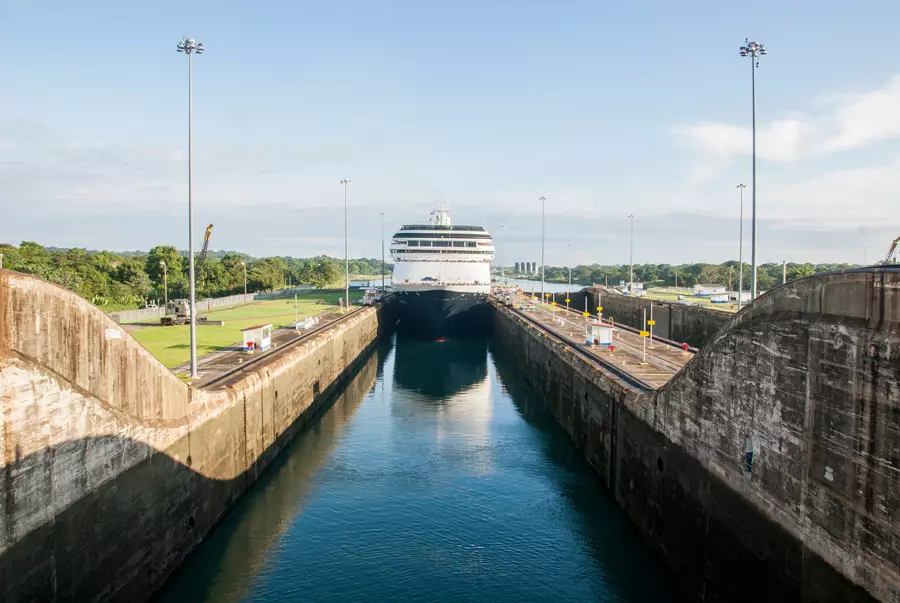 Iinyani ezili-10 omele uzazi malunga nePanama Canal 6098_2