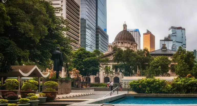 Telung hotel kanggo jatuh cinta karo Hong Kong