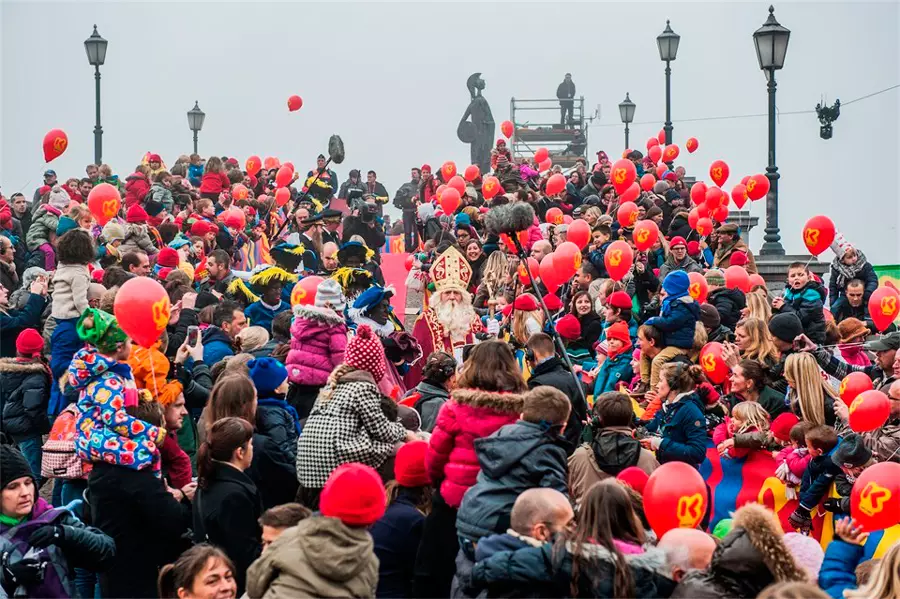 Léiert iwwer d'Traditioun vum Hellege Nikolaus an der Belsch 7259_2