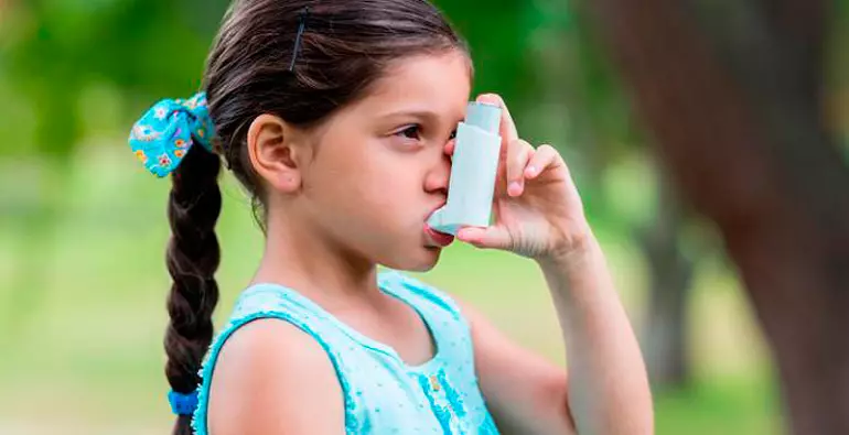 nwata asthma azụ