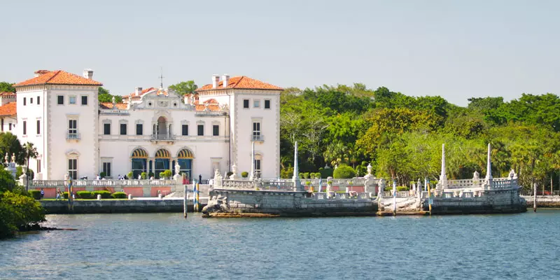 Villa Vizcaya, yn Miami, sil jo ferfiere nei in mearke