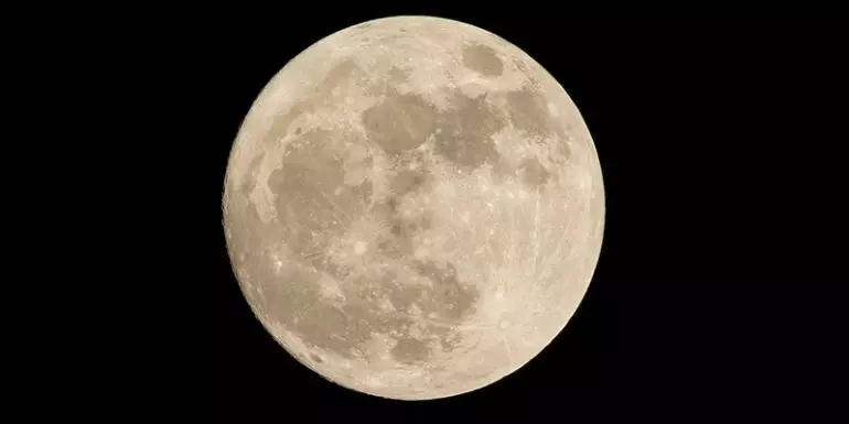 Super moon