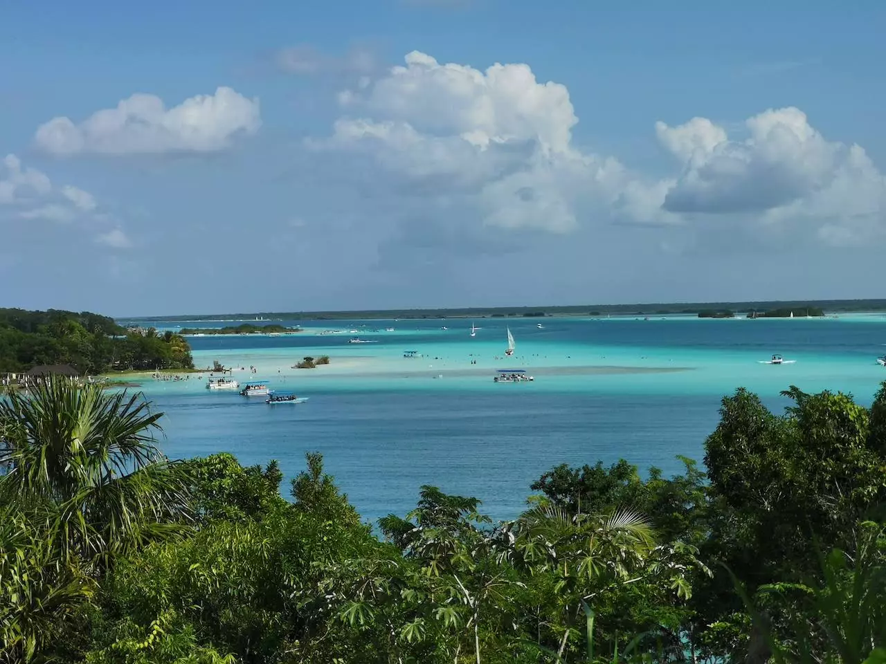 Com arribar a la Llacuna dels 7 colors a Bacalar