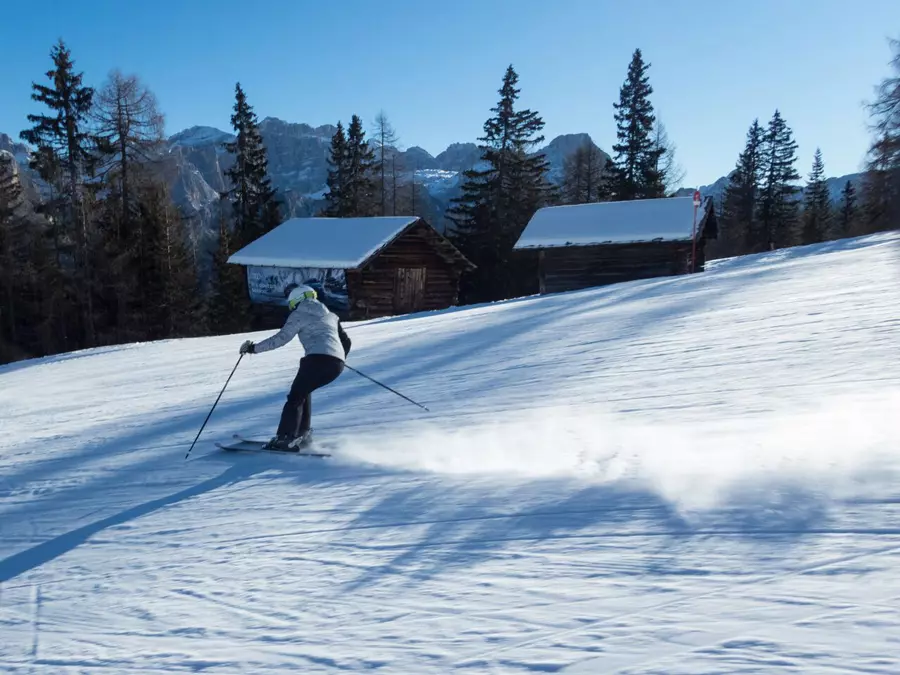 Taron masu dafa abinci a Dolomites a Italiya 9093_12