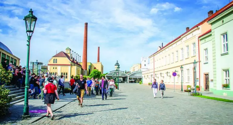 Pilsen izinkulungwane ezimbili neshumi nanhlanu