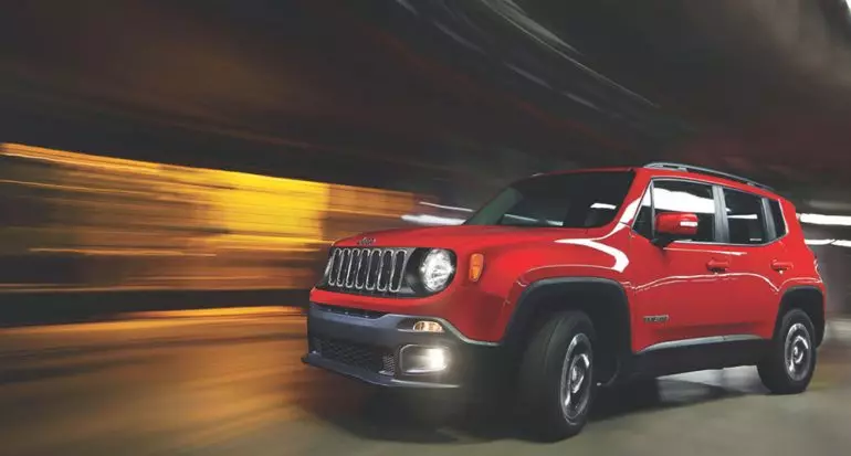 නව 2017 Jeep Renegade සමඟ ස්වභාවධර්මයට අභියෝග කරන්න