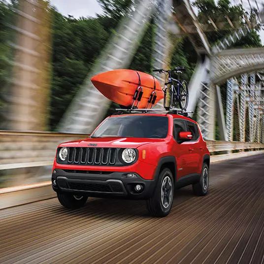 නව 2017 Jeep Renegade සමඟ ස්වභාවධර්මයට අභියෝග කරන්න 9739_2